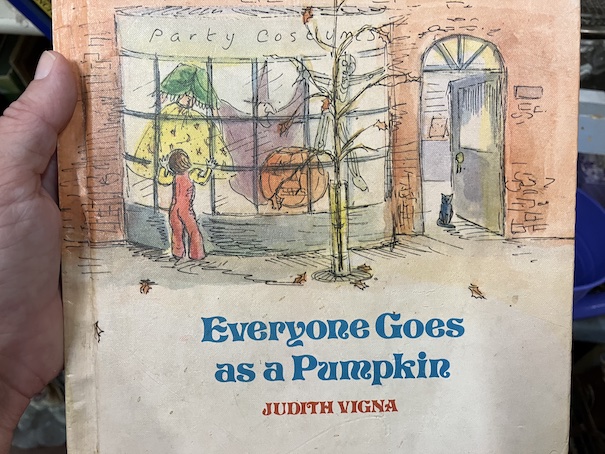 Everyone Goes as a Pumpkin – Jestress's Forgotten Books and Stories